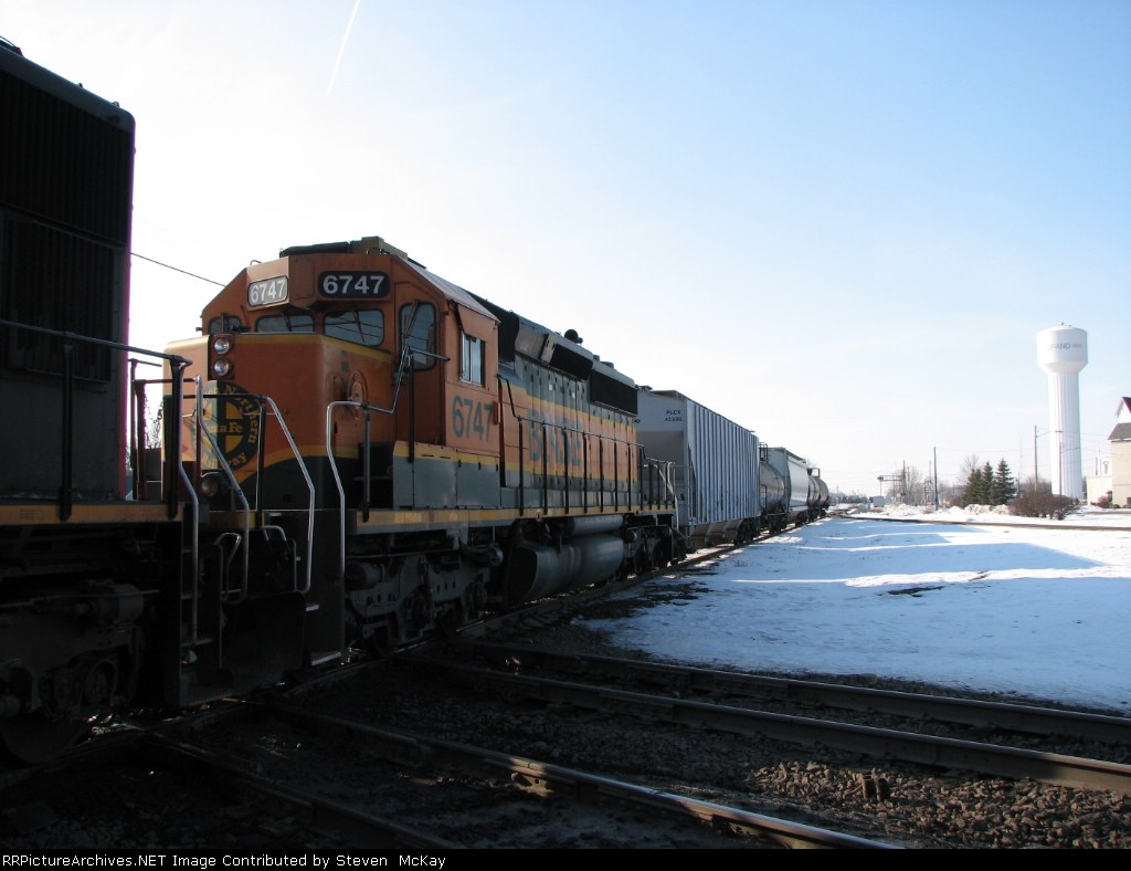 BNSF 6747
